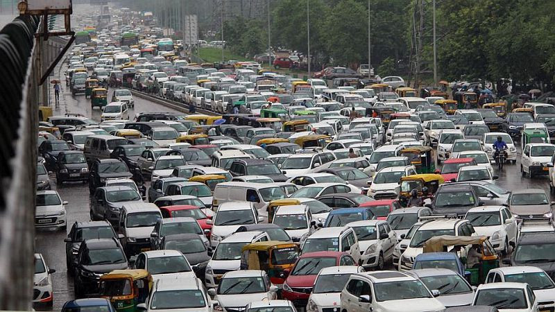 Understanding Traffic Jams: Causes and Solutions for Safe Driving
